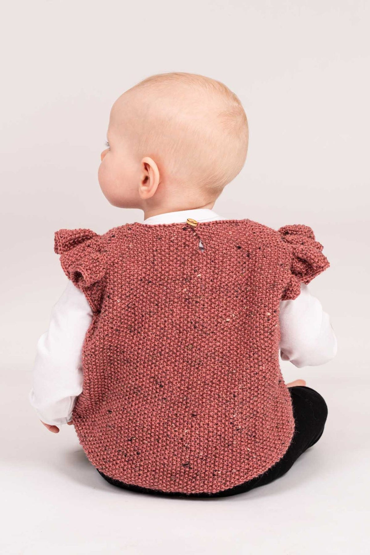 Babyvest i strik | Gratis strikkeopskrifter på vest til babyer | Se her