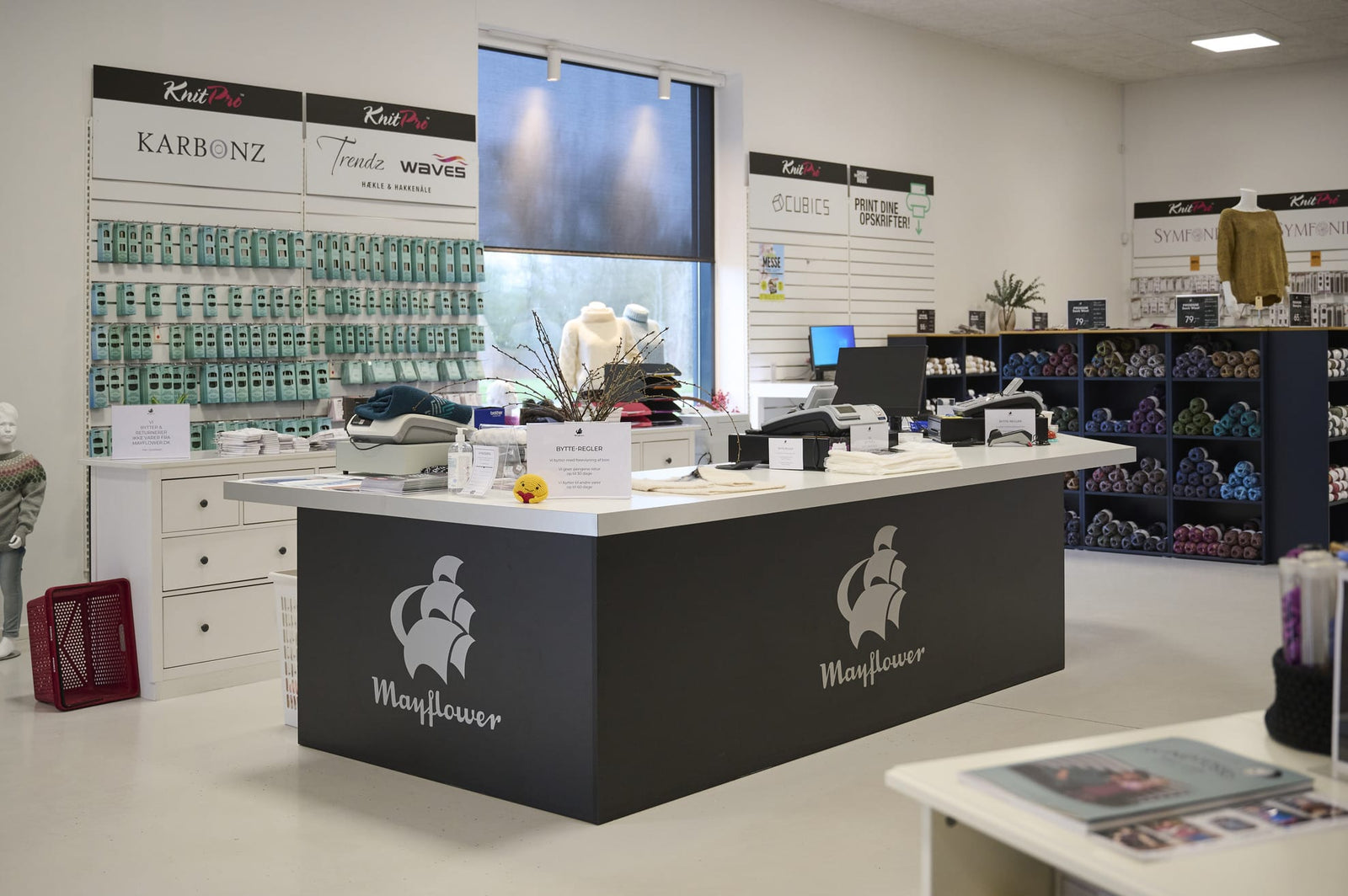 Besøg Mayflowers Fysiske Butikker – Garn & Inspiration